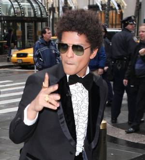 Young Hollywood | Bruno Mars retires signature hairstyle