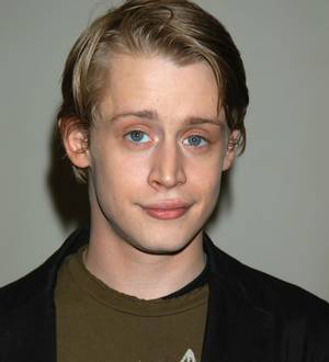 Young Hollywood | Macaulay Culkin served as a roadie during rap video shoot